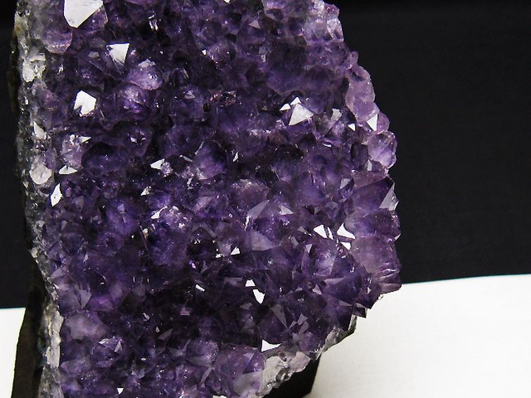 パワーストーン 天然石 ウルグアイ産アメジストクラスター[T614-9027]